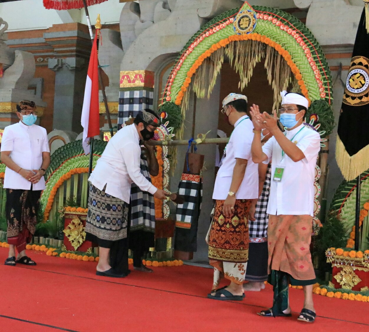 Buka Mahasabha V Pratisentana Bendesa Manik Mas, Wagub Cok Ace Ajak ... Buka Mahasabha V Pratisentana Bendesa Manik Mas, Wagub Cok Ace Ajak ...