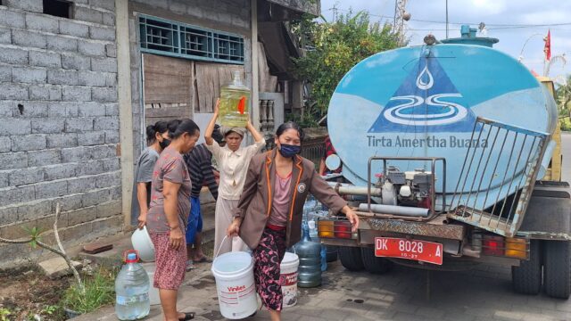 Musim Kemarau, Ratusan Warga di Tabanan Krisis Air Bersih Sejak 3 Bulan